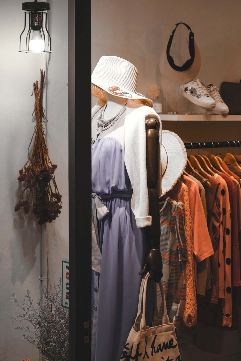 105 Best Brands To Sell On Poshmark: 2024 Guide